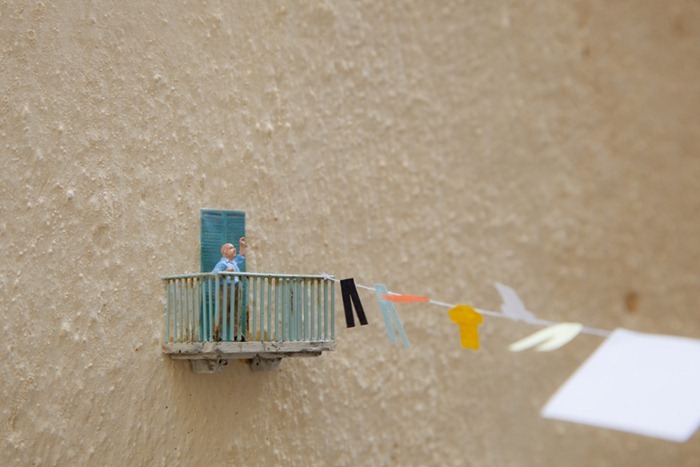 Miniature Street Art by Slinkachu | Amusing Planet